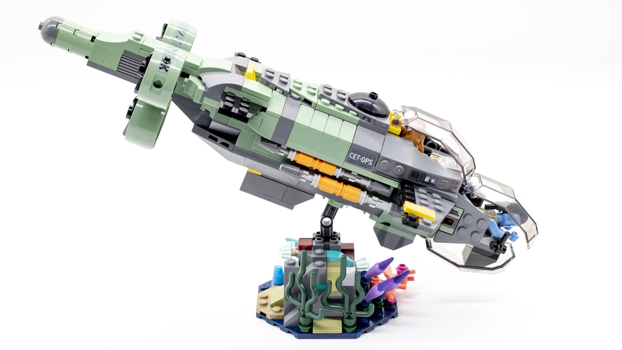 LEGO Avatar: The Way of Water 75577 Mako Submarine review