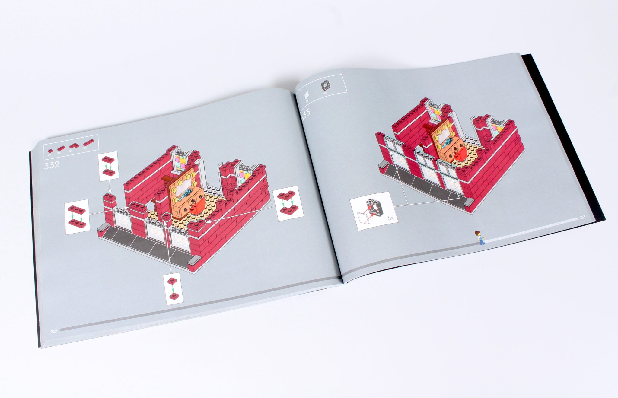 PSA: There’s an error in LEGO 10312 Jazz Club’s instructions