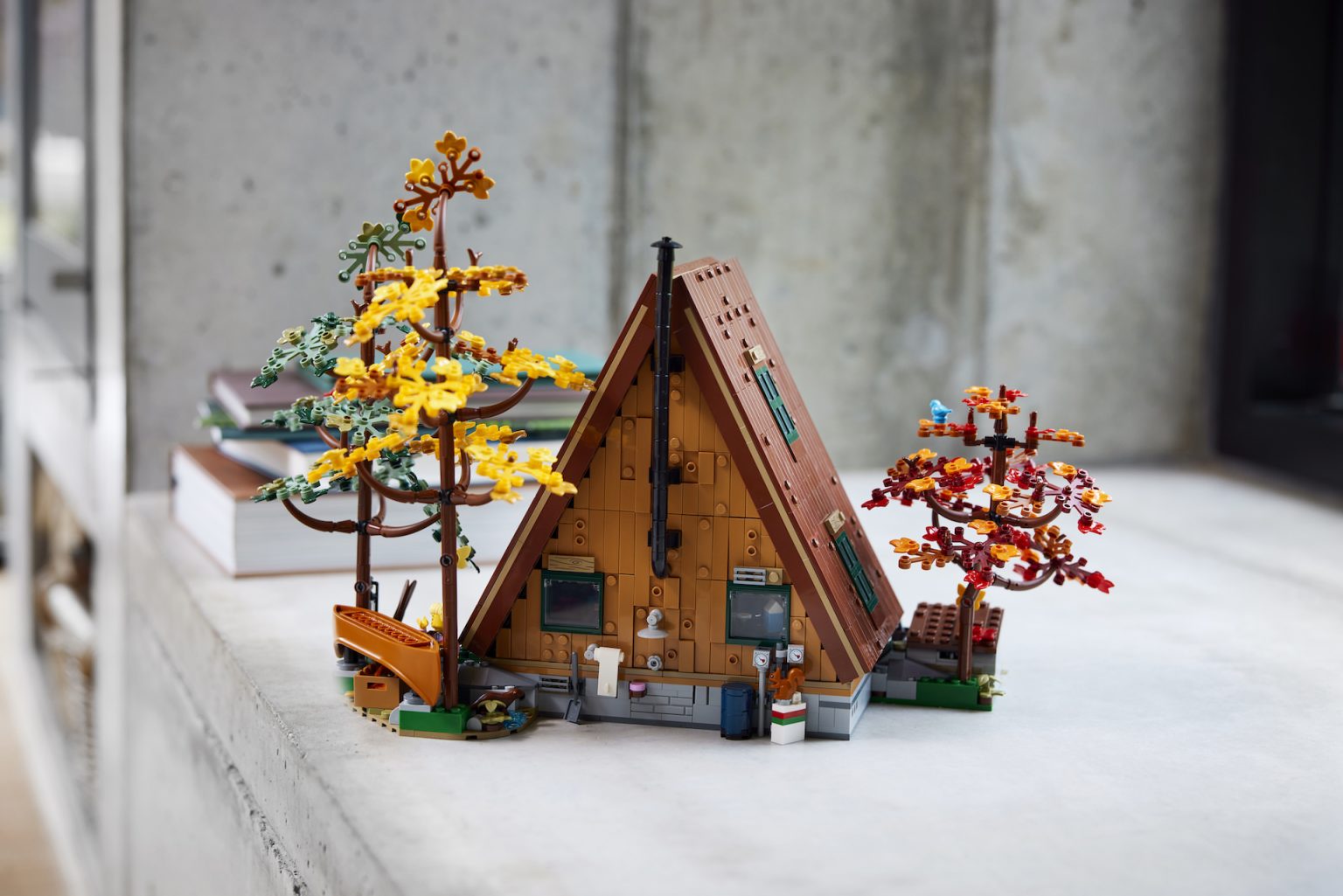 Five things we noticed in LEGO Ideas 21338 A-Frame Cabin