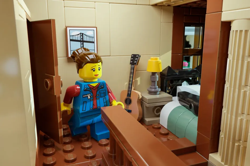 Modular London Underground rolls into LEGO Ideas review