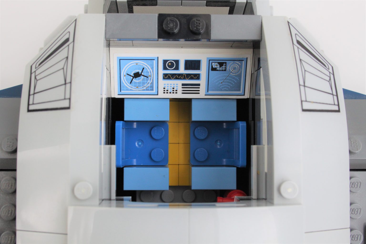 Comparing 10 years of LEGO Marvel Avengers Quinjet sets