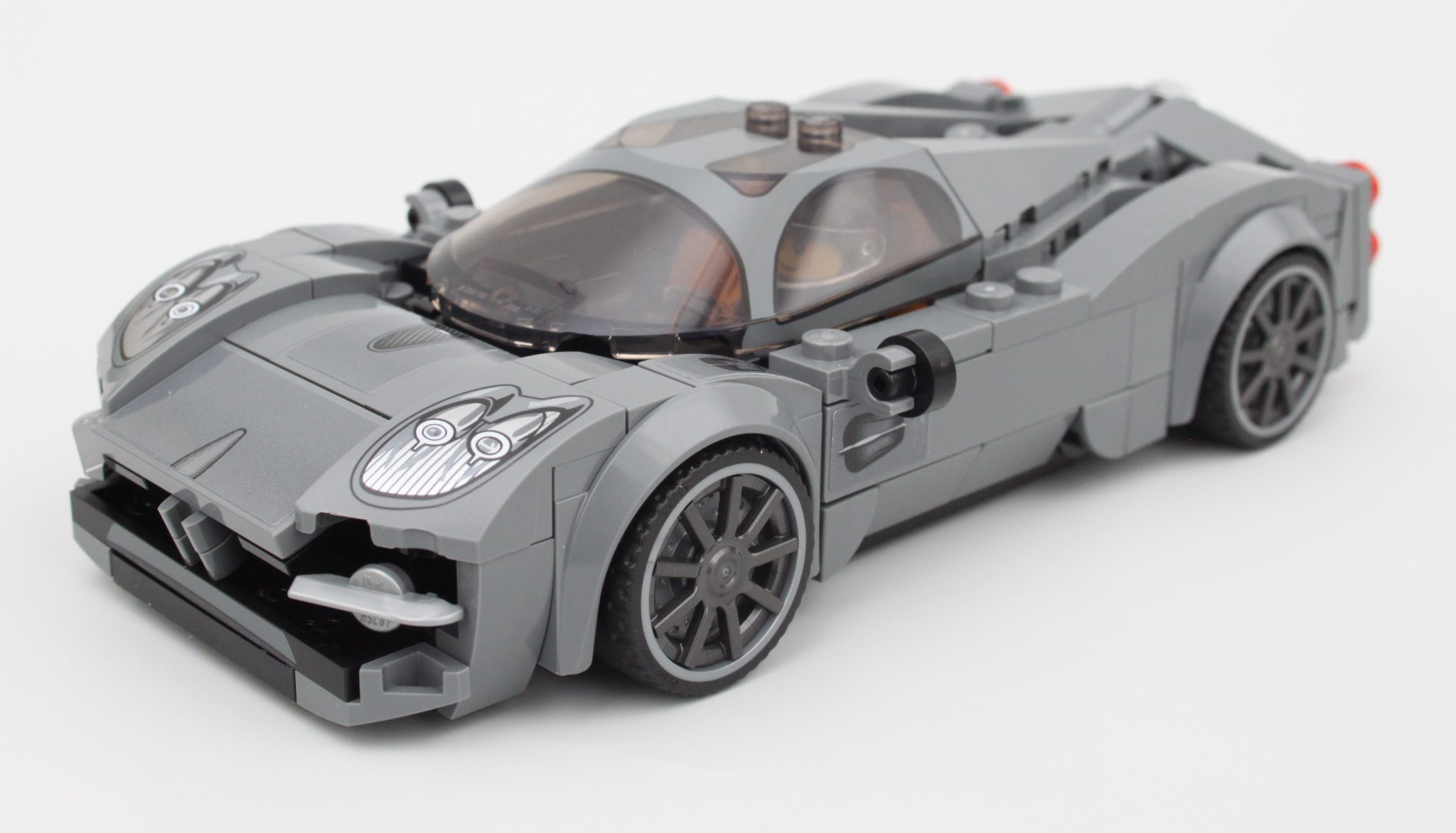 LEGO Speed Champions 76915 Pagani Utopia review