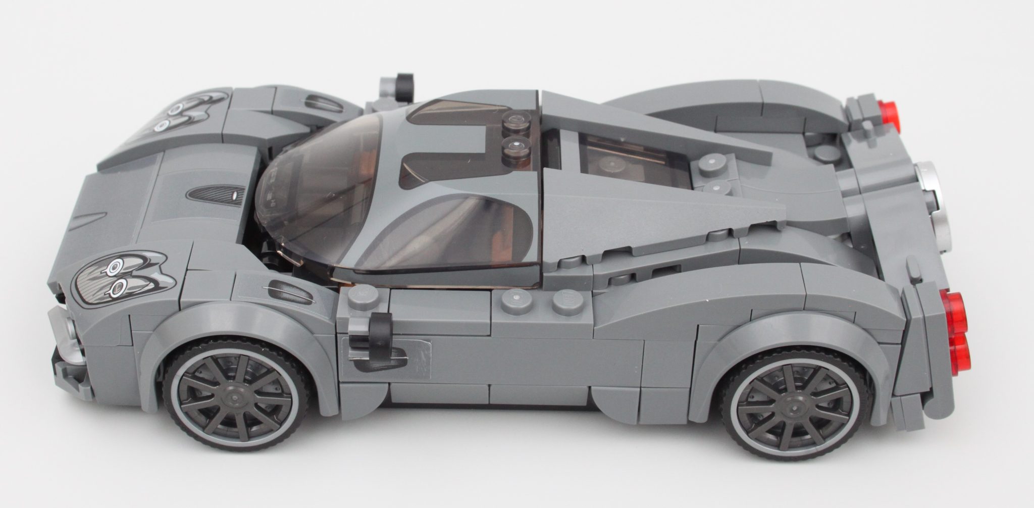 LEGO Speed Champions 76915 Pagani Utopia review