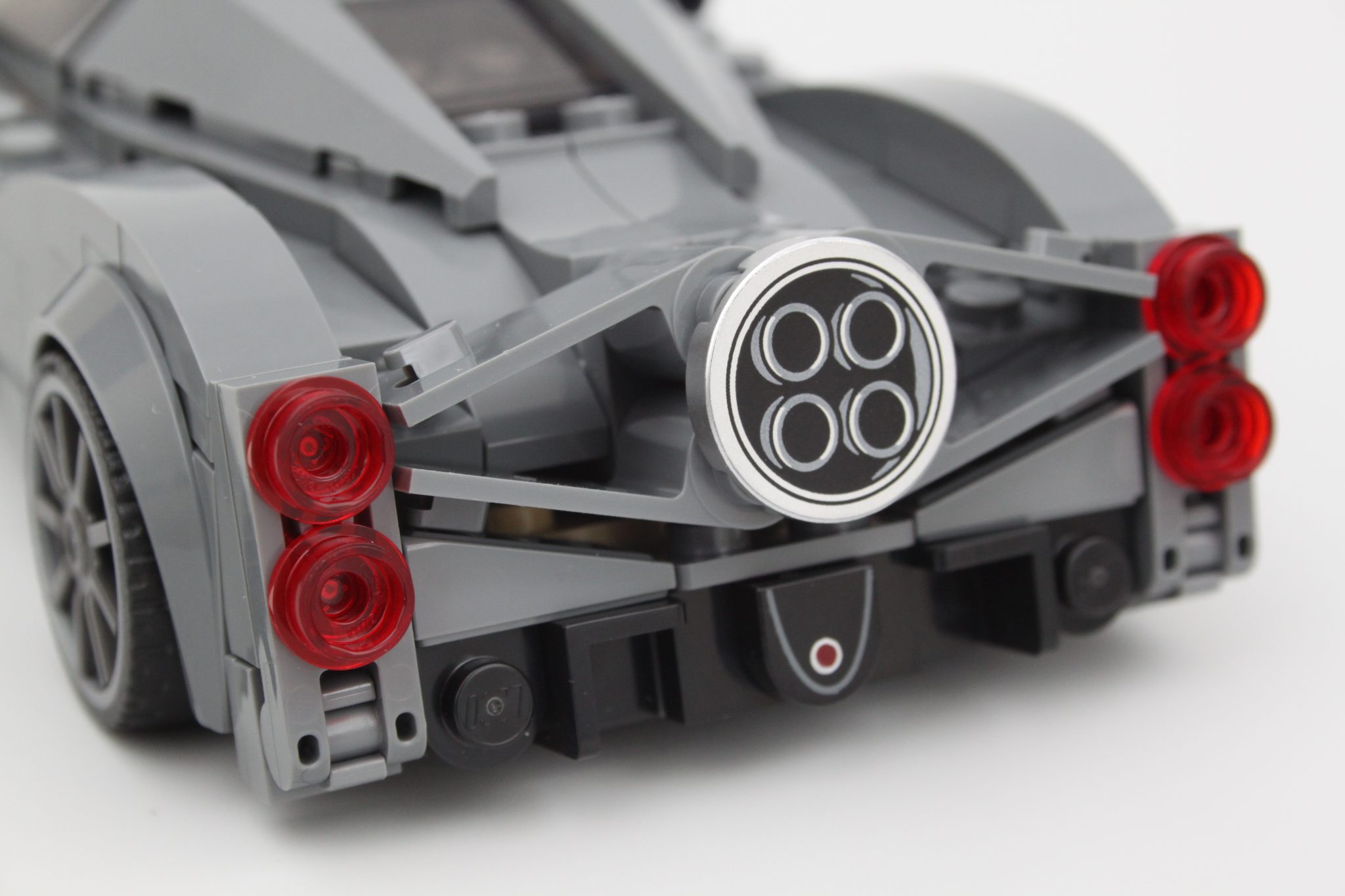 LEGO Speed Champions 76915 Pagani Utopia review