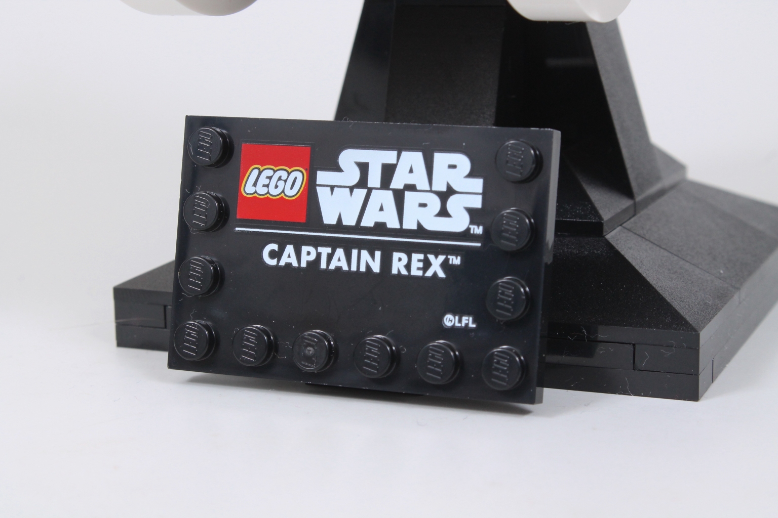 LEGO Star Wars 75349 Captain Rex Helmet review and gallery
