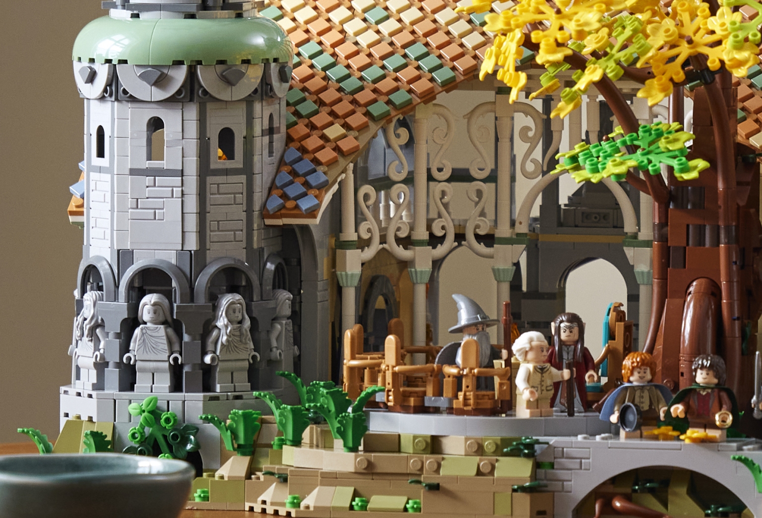 LEGO 10316 The Lord of the Rings: Rivendell visual tour