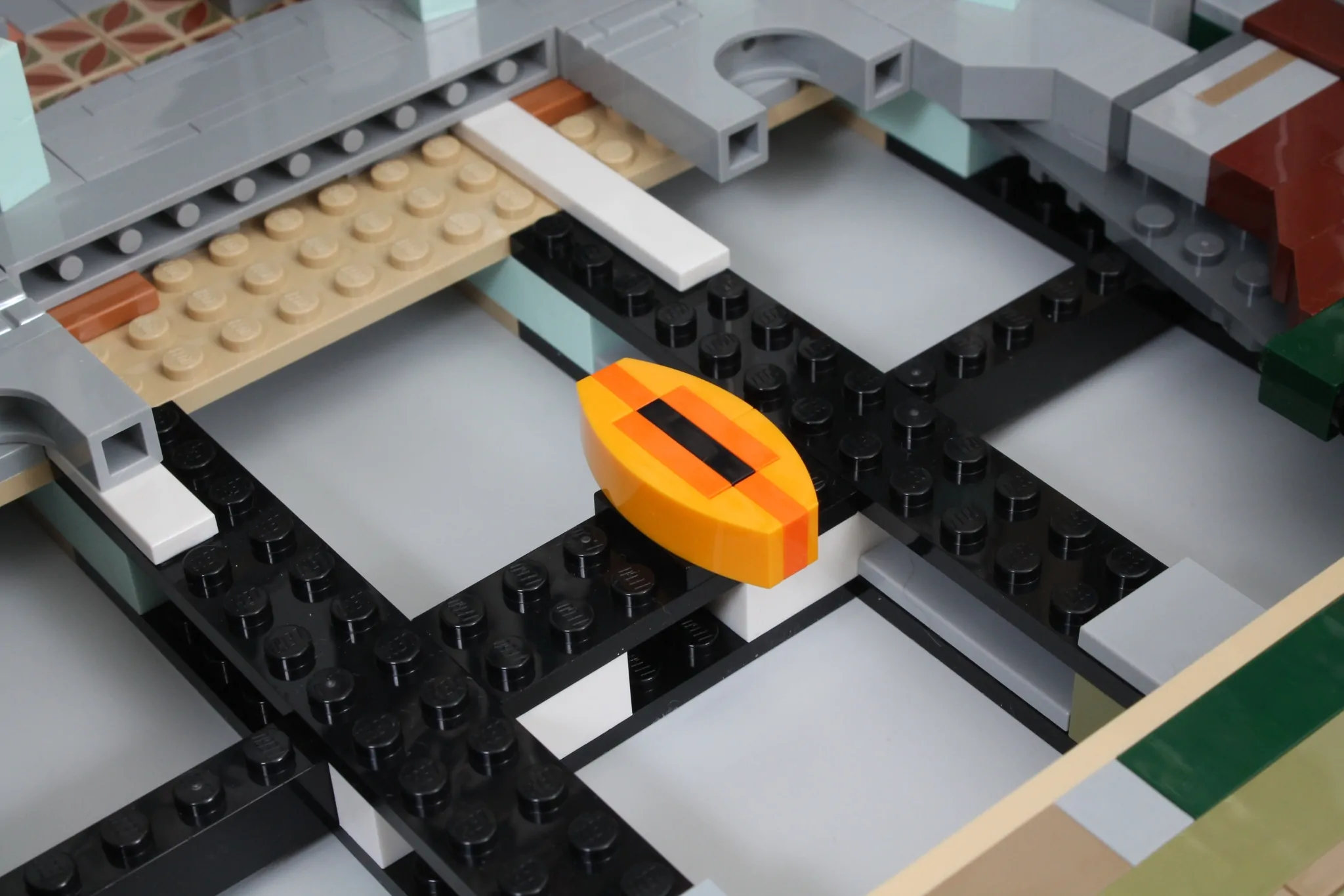 Don't expect references in LEGO The Lord of the Rings helmet