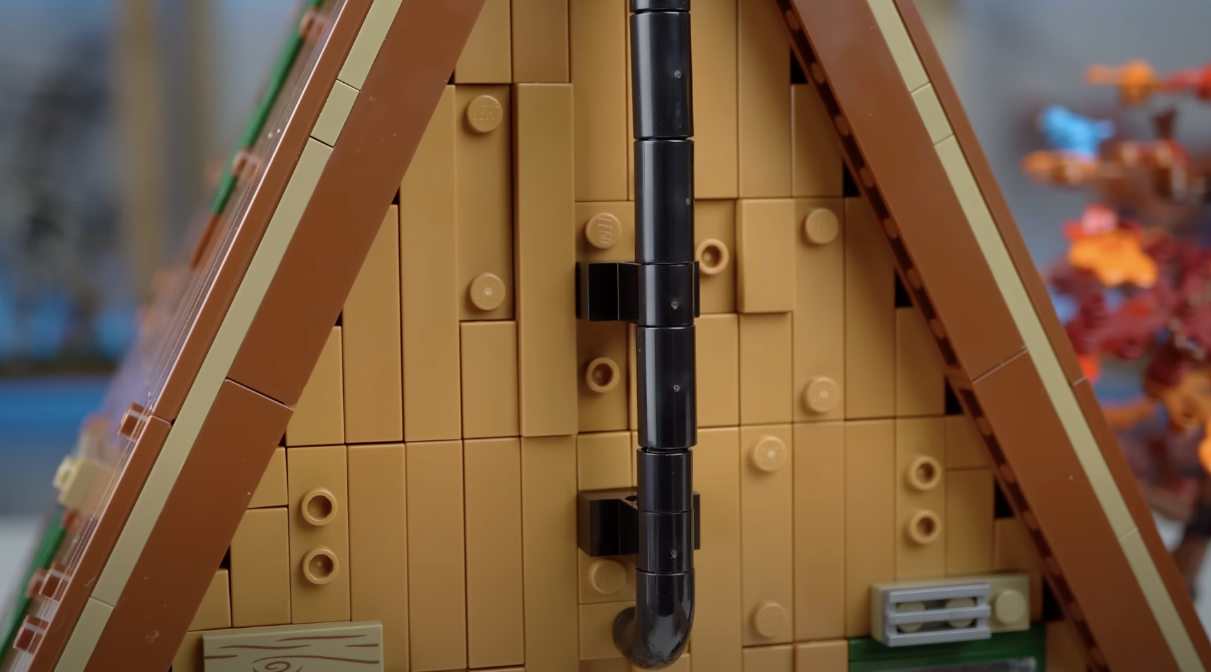 LEGO Ideas 21338 A-Frame Cabin is a success – due to the details