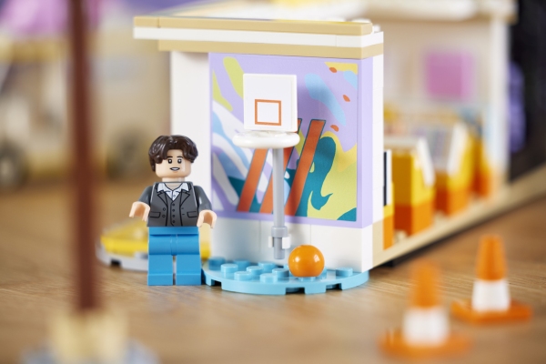LEGO BTS: Ideas 21339 BTS Dynamite set officially revealed