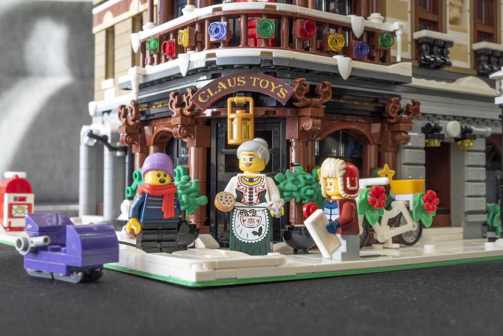 Christmas in February as festive LEGO Ideas build hits 10K