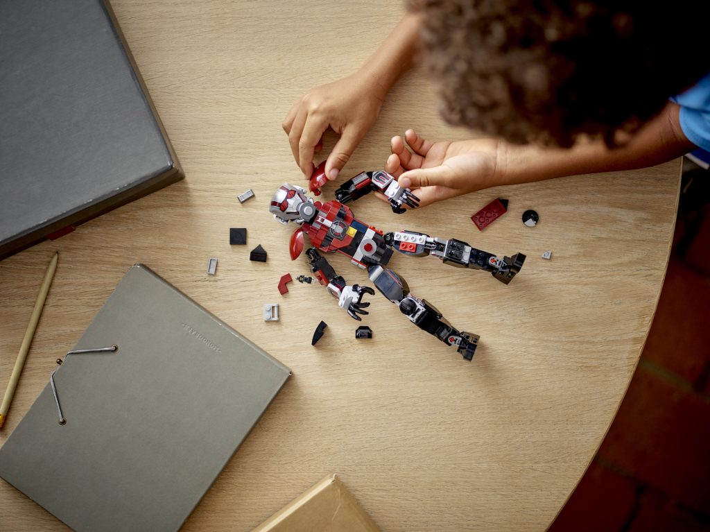 LEGO Marvel 76256 Ant-Man Construction Figure revealed