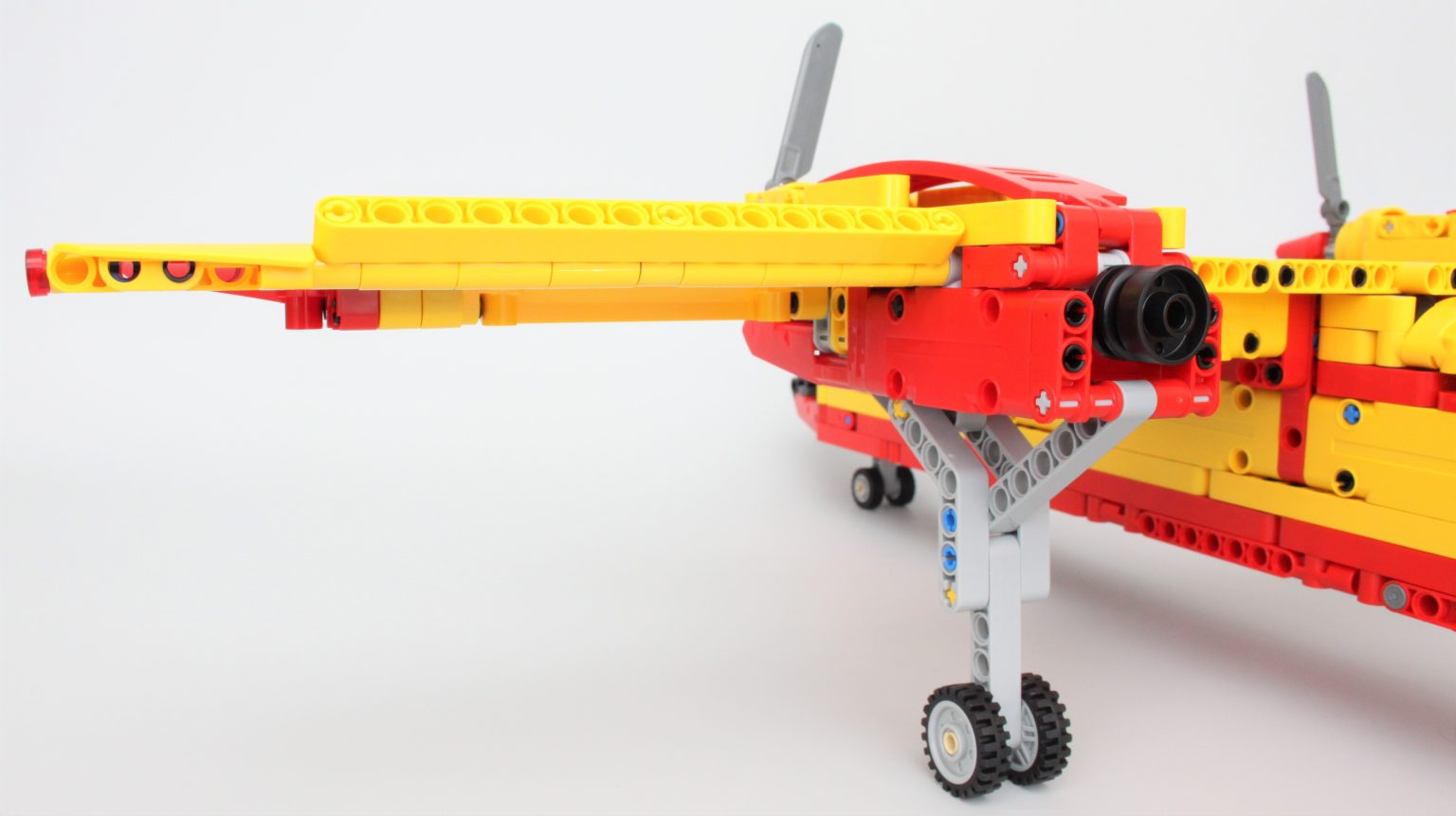 LEGO Technic 42152 Firefighter Aircraft review and gallery