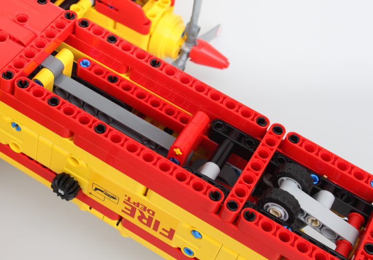 LEGO Technic 42152 Firefighter Aircraft review and gallery