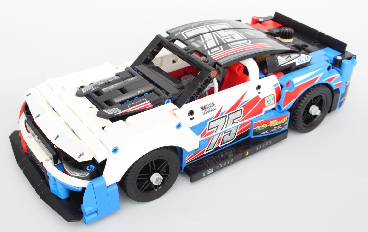 LEGO 42153 NASCAR Next Gen Chevrolet Camaro ZL1 review