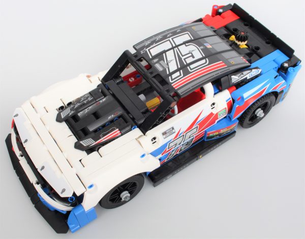 LEGO 42153 NASCAR Next Gen Chevrolet Camaro ZL1 review