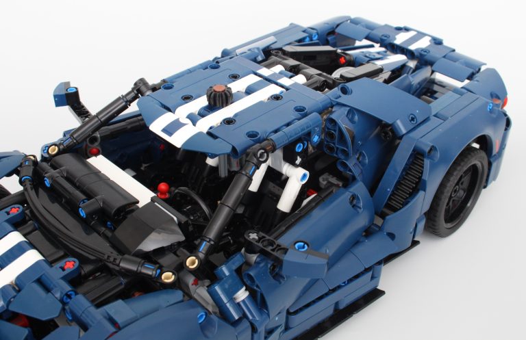 LEGO Technic 42154 2022 Ford GT review - Brick Fanatics