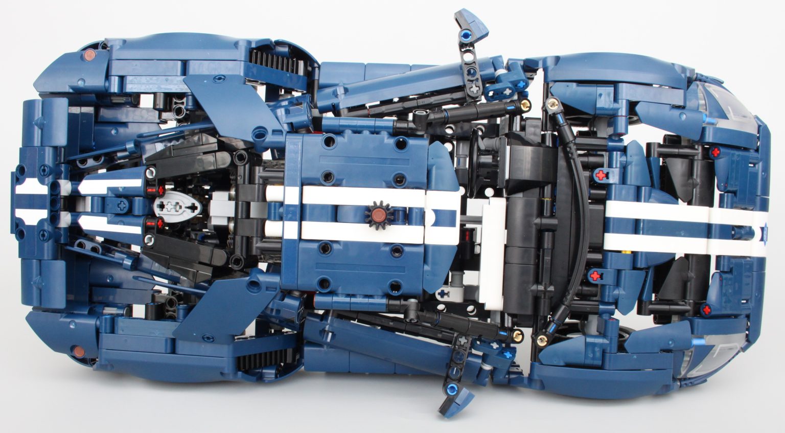 LEGO Technic 42154 2022 Ford GT review - Brick Fanatics