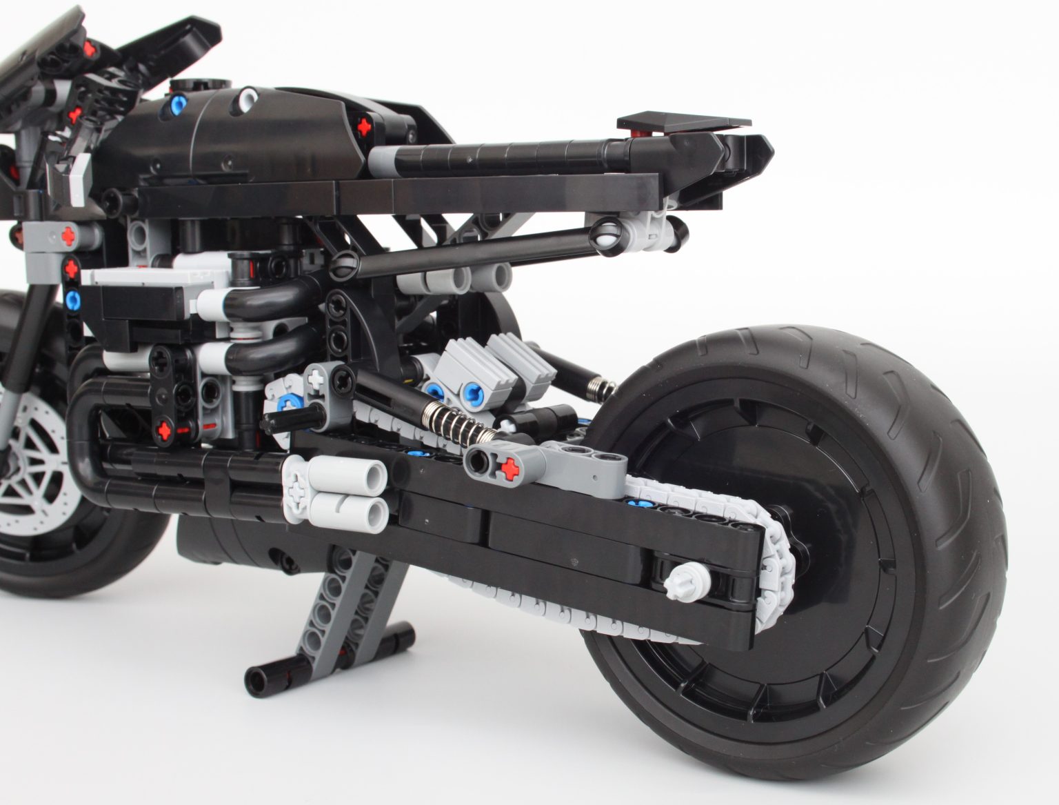 LEGO Technic 42155 Batman – The Batcycle review and gallery
