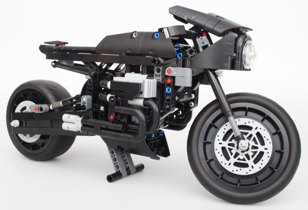 LEGO Technic 42155 Batman – The Batcycle review and gallery