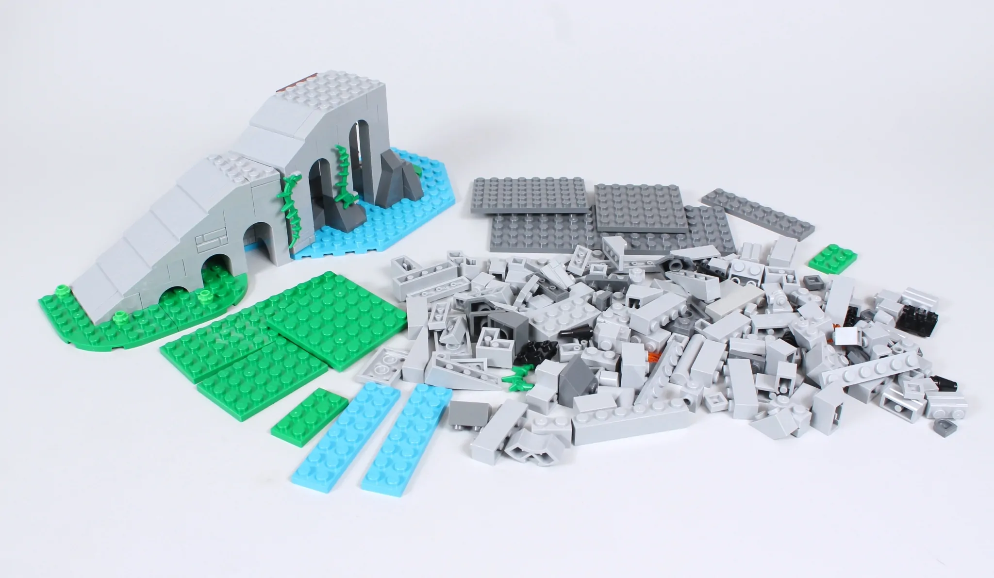 How to fix LEGO 10305 Lion Knights’ Castle's biggest flaw