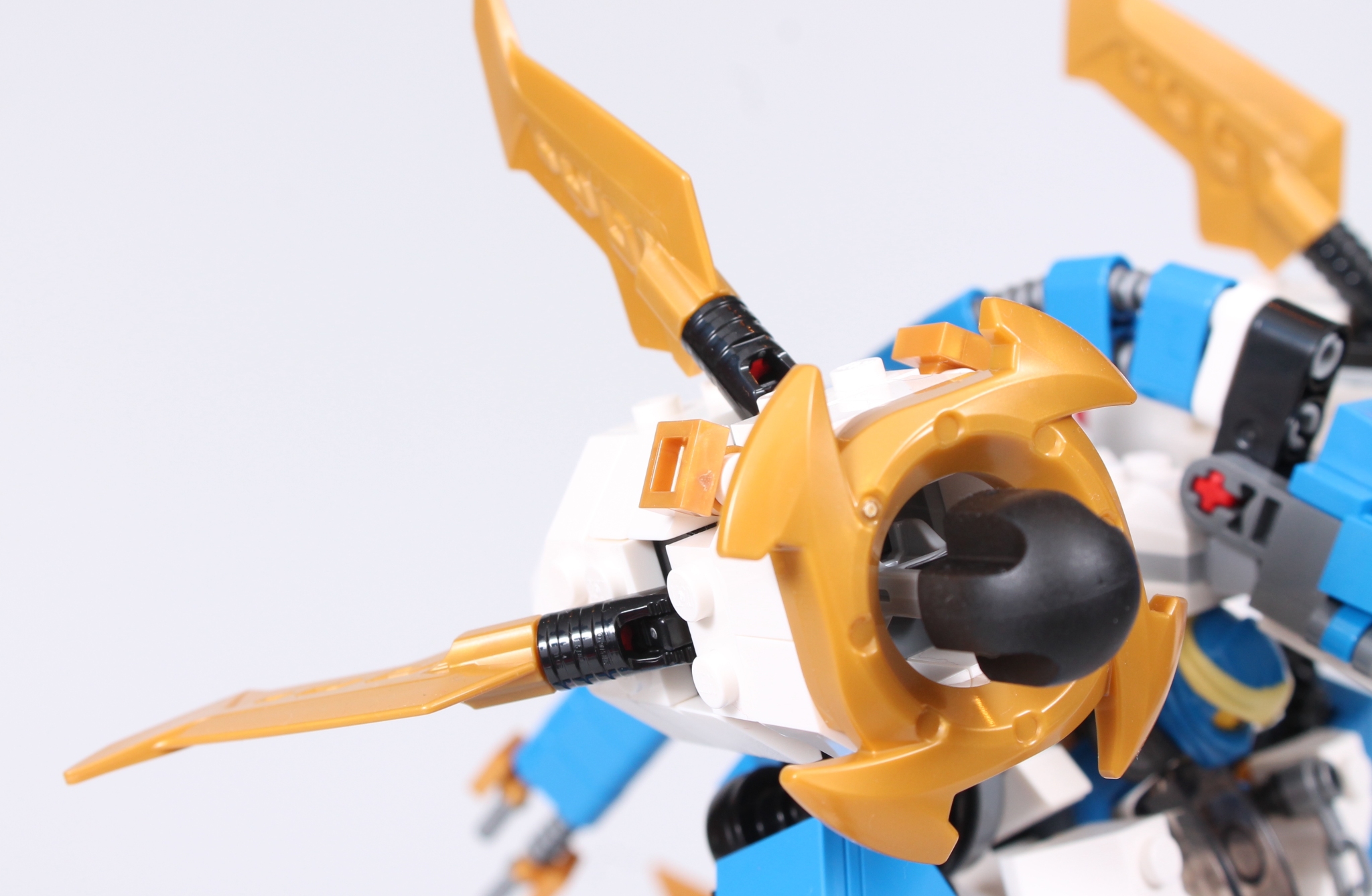 LEGO NINJAGO 71785 Jay’s Titan Mech review – a bold beauty