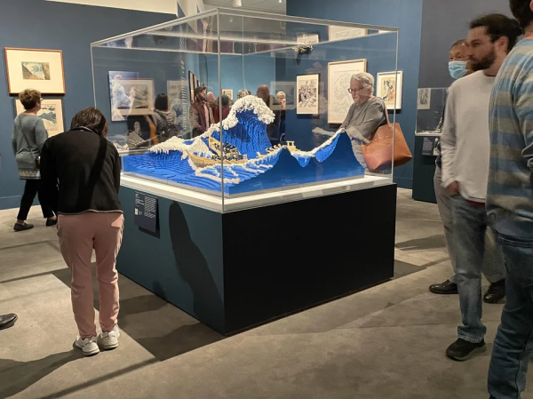 LEGO display brings a new scale to 31208 Hokusai – The Great Wave