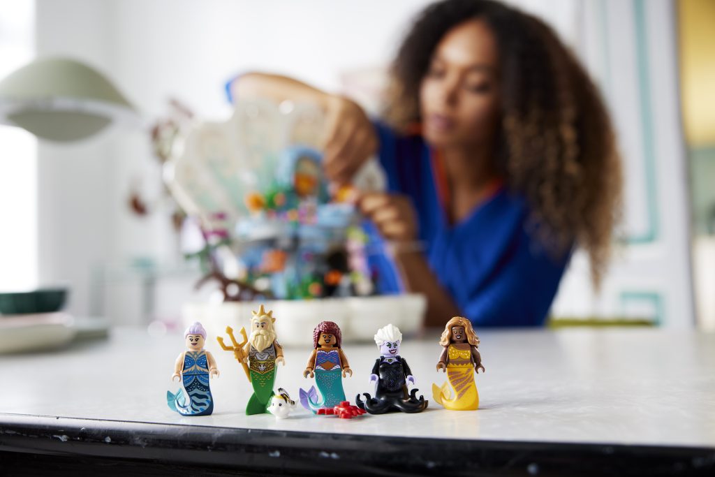 LEGO Disney 43225 Little Mermaid Royal Clamshell visual guide and gallery