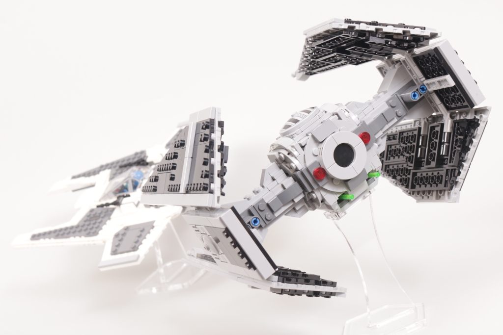 LEGO Star Wars Mandalorian Fang Fighter vs. TIE Interceptor