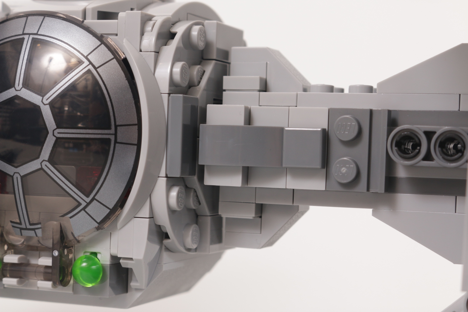 LEGO Star Wars Mandalorian Fang Fighter vs. TIE Interceptor