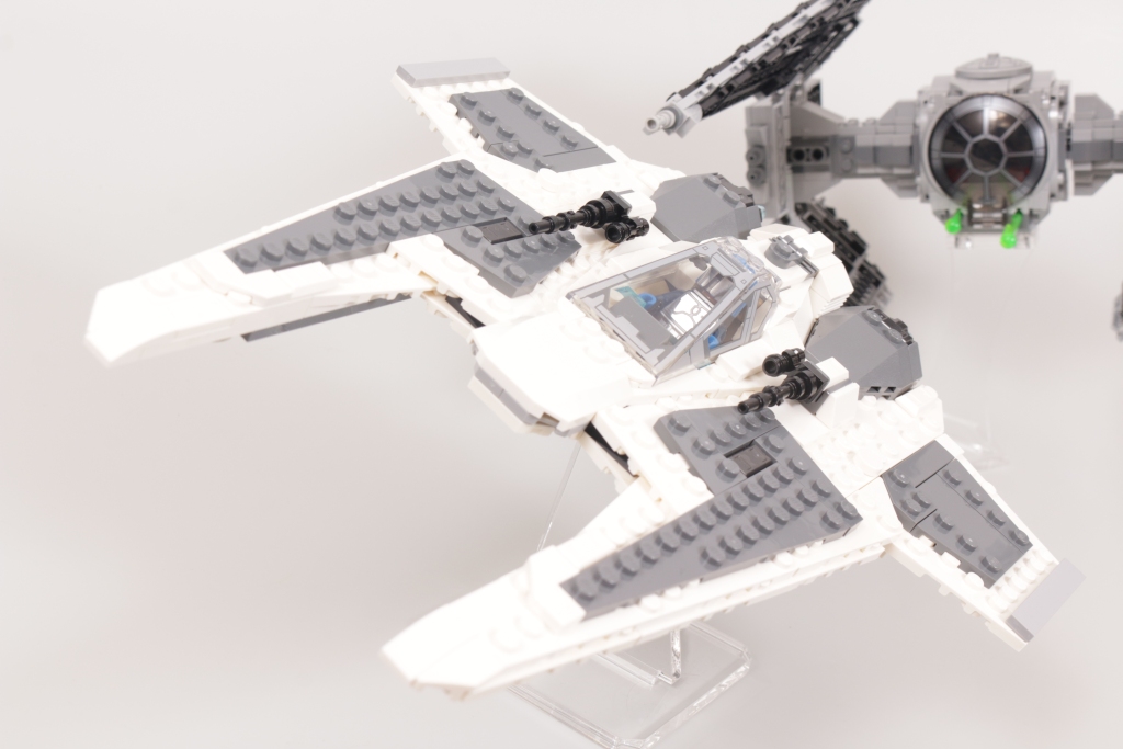 LEGO Star Wars Mandalorian Fang Fighter vs. TIE Interceptor