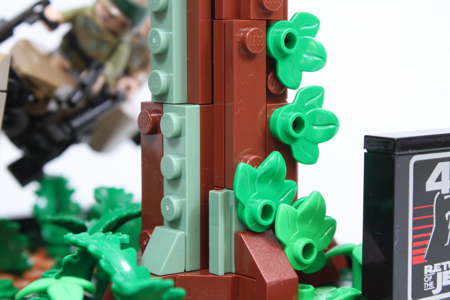 LEGO Star Wars 75353 Endor Speeder Chase Diorama review