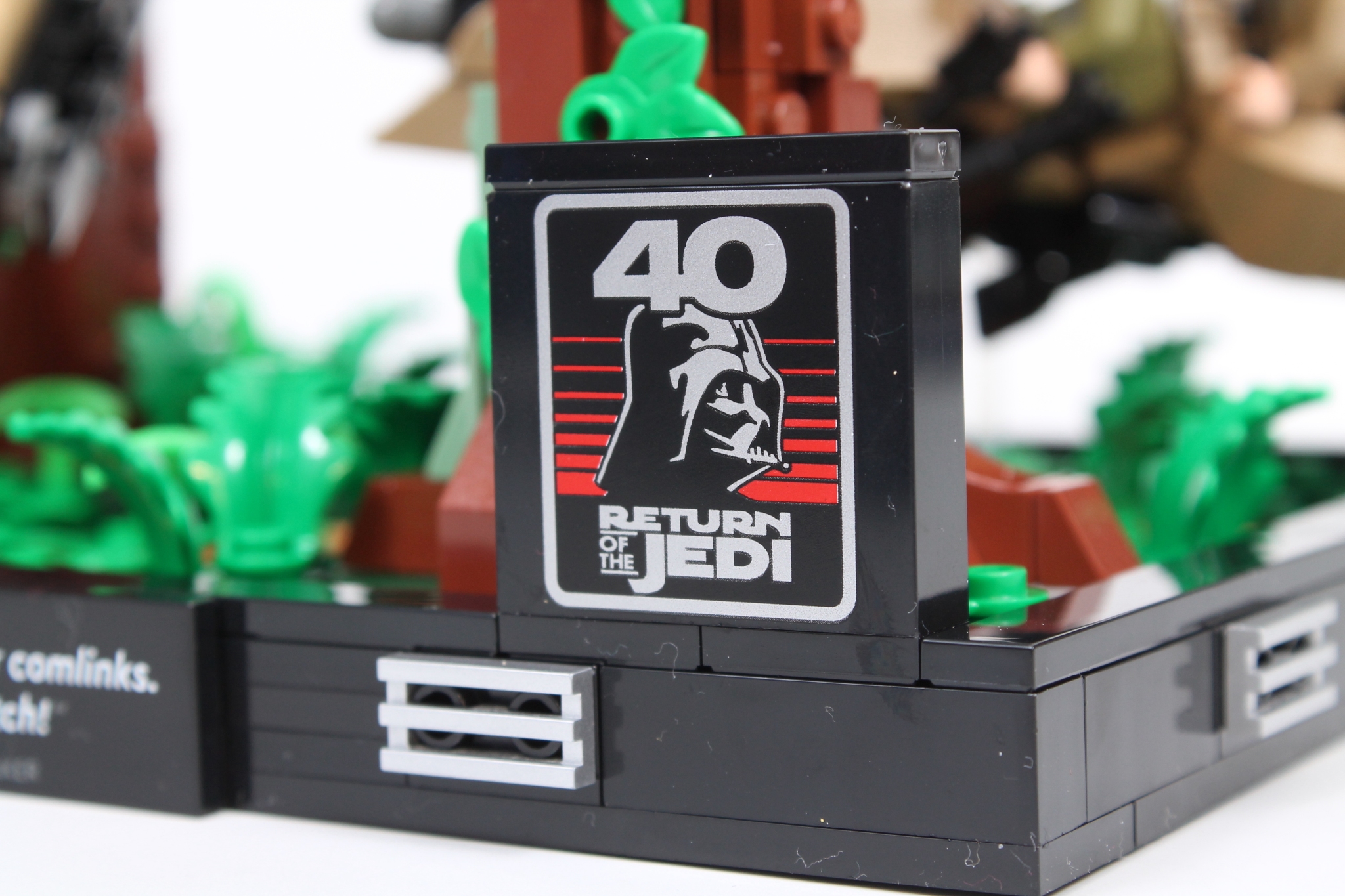 LEGO Star Wars 75353 Endor Speeder Chase Diorama review