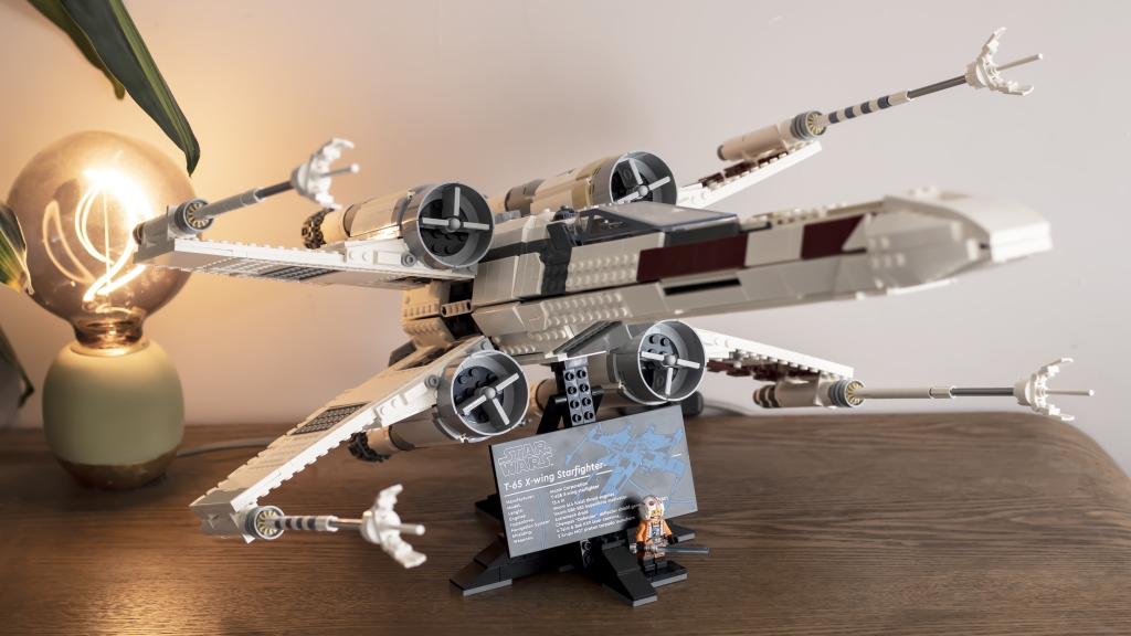 LEGO Star Wars 75355 X-wing Starfighter review and gallery