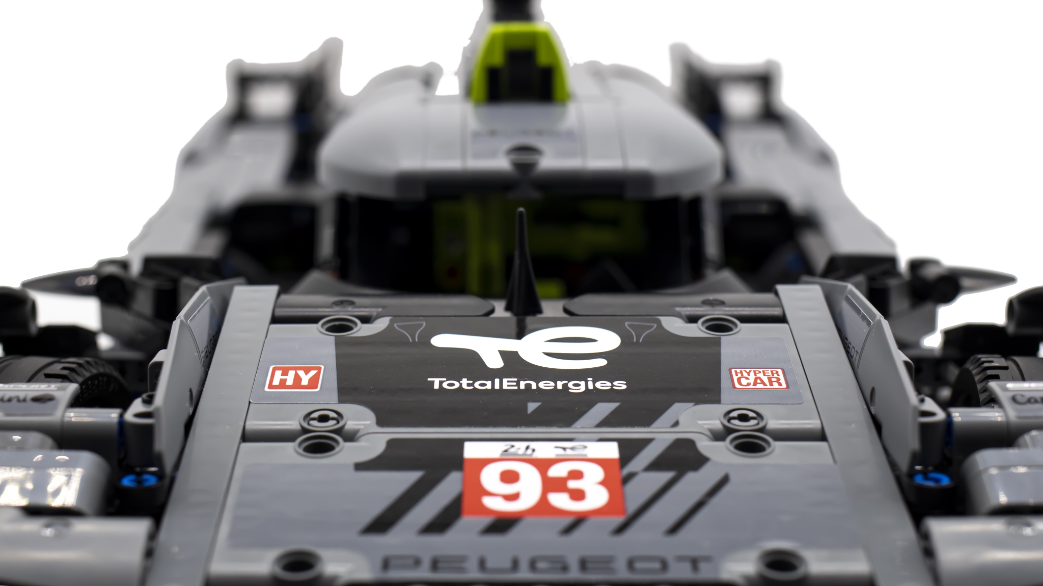 LEGO 42156 Peugeot 9X8 24H Le Mans Hybrid Hypercar review