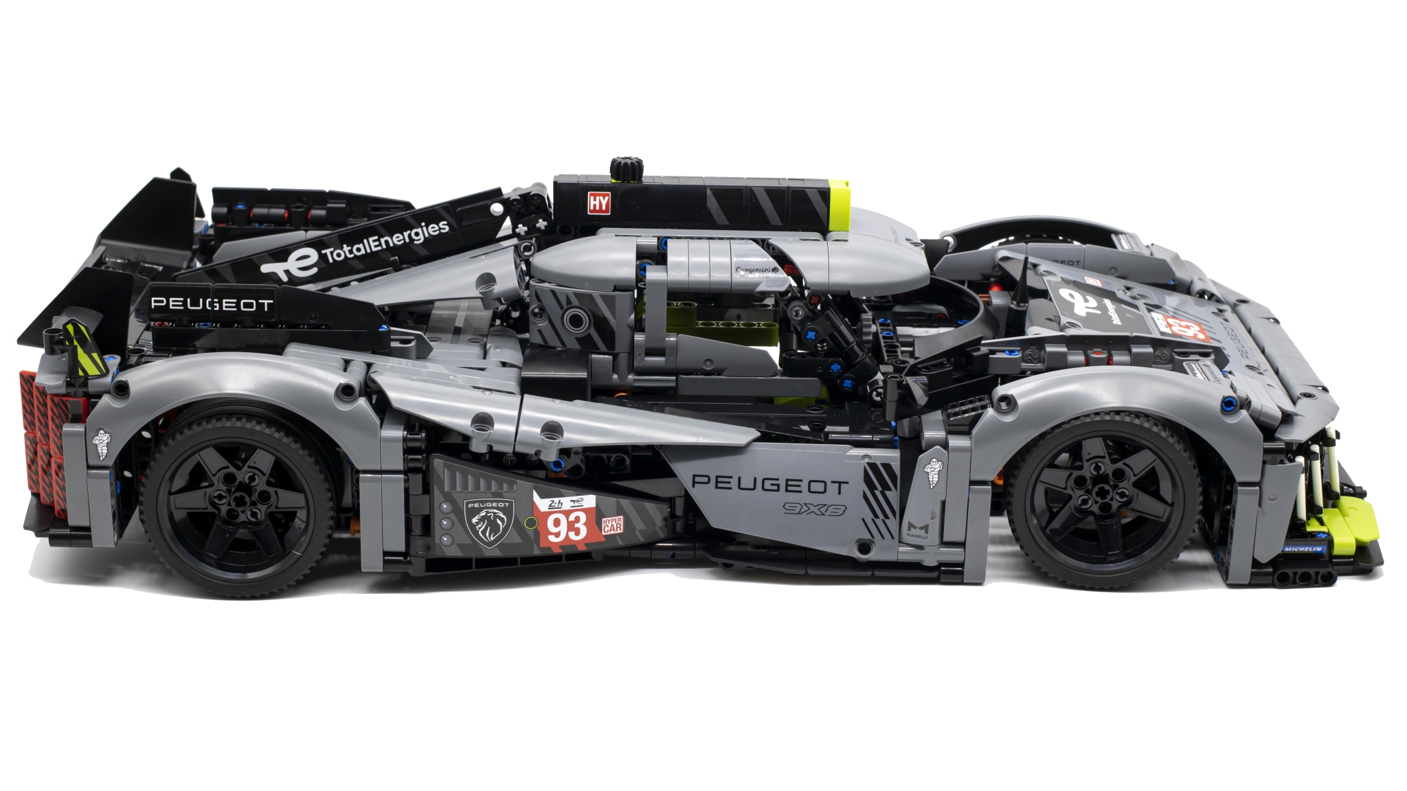 LEGO 42156 Peugeot 9X8 24H Le Mans Hybrid Hypercar review