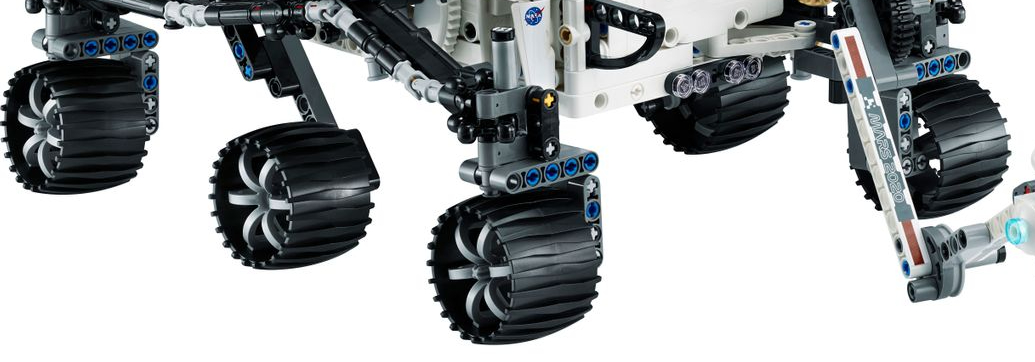 Is LEGO Technic 42158 NASA Mars Perseverance Rover accurate?