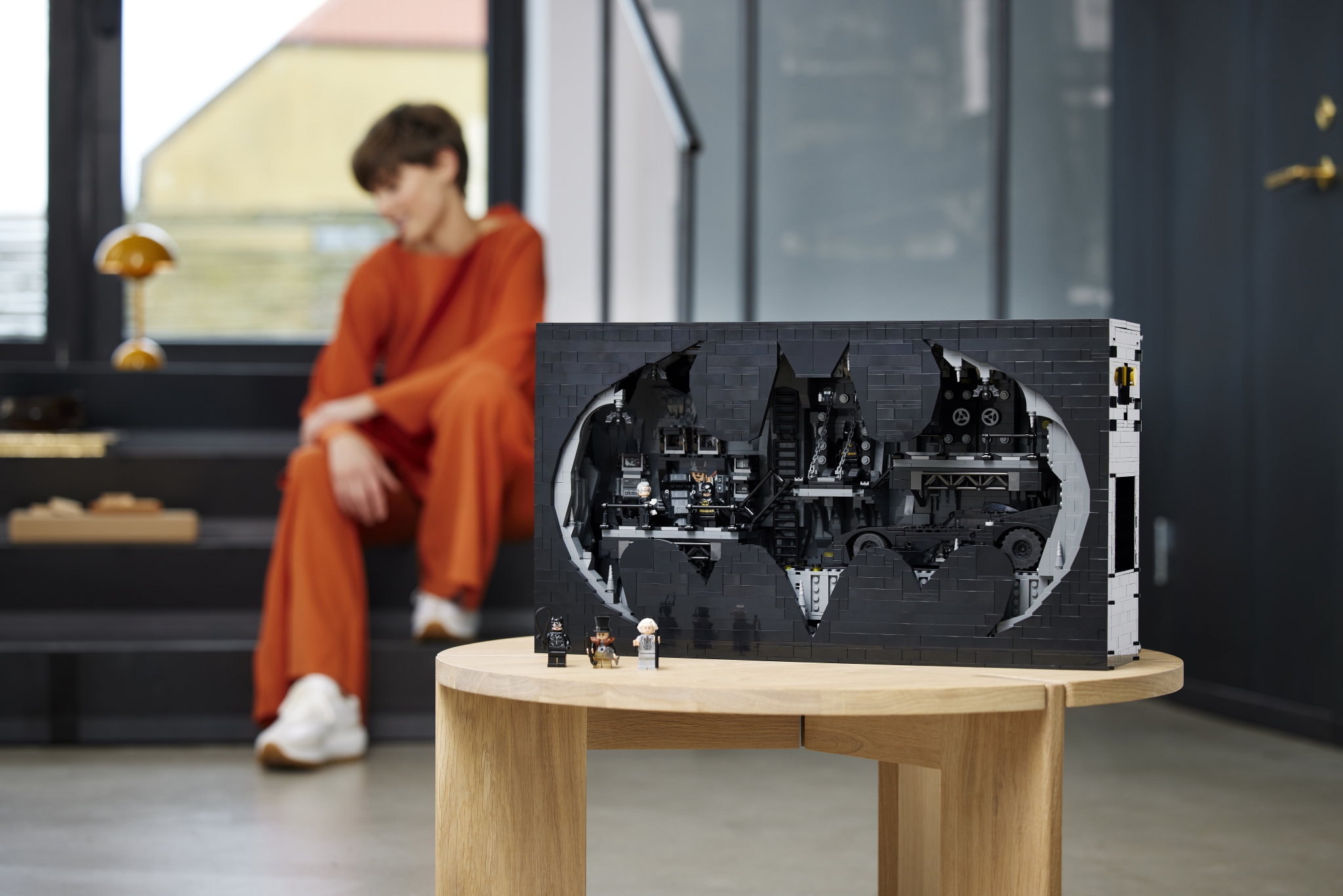 LEGO Batman 76252 Batcave – Shadow Box visual tour and gallery