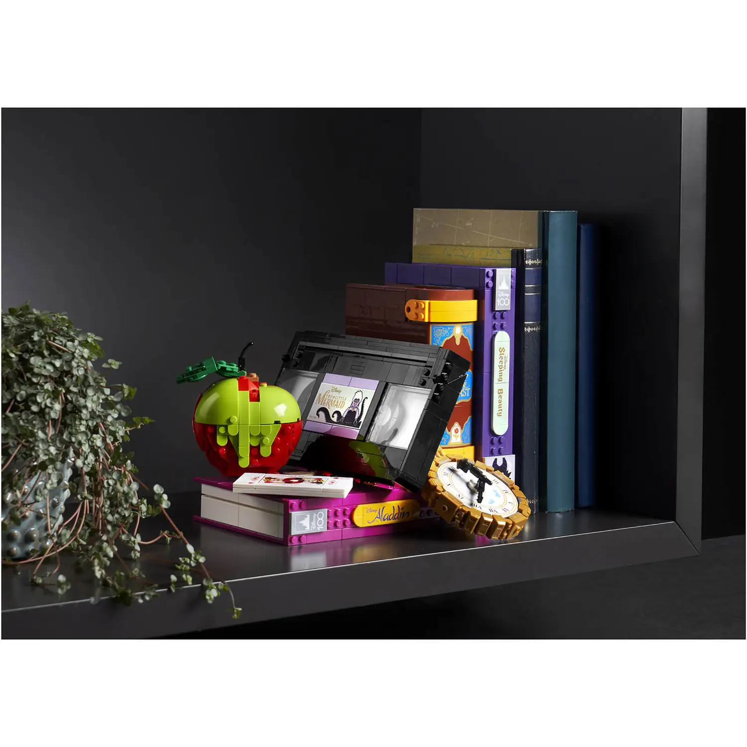 First look at LEGO Disney Villains Icons and Disney Duos