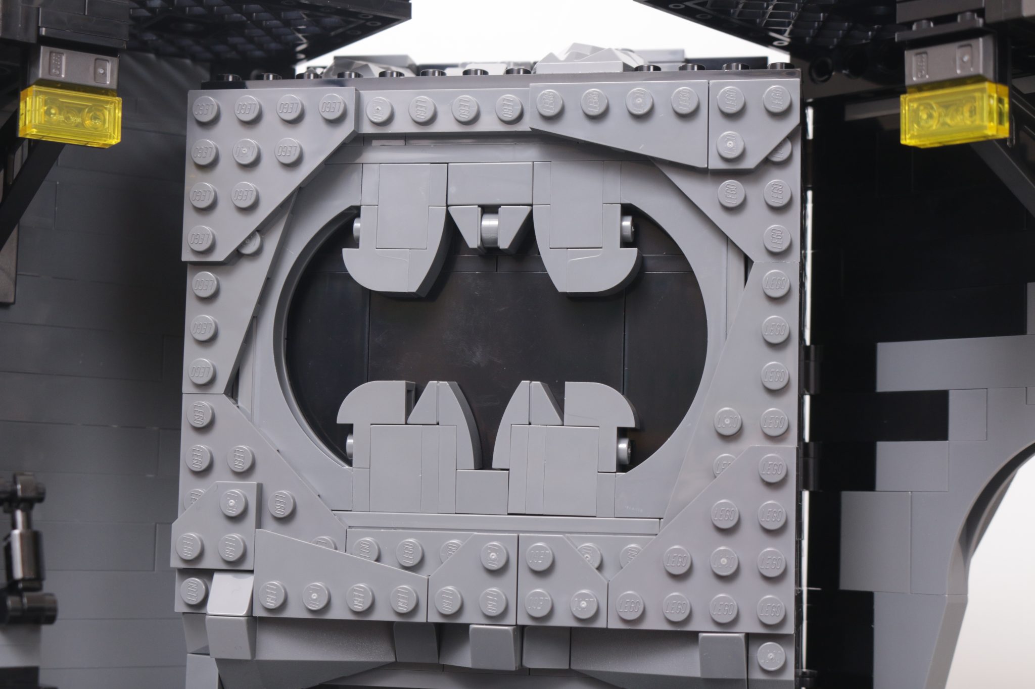 LEGO Batman 76252 Batcave – Shadow Box review