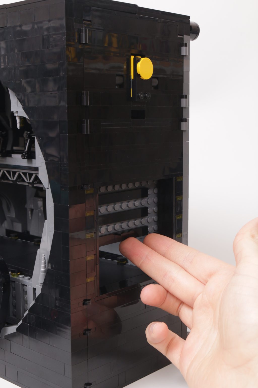 LEGO Batman 76252 Batcave – Shadow Box review