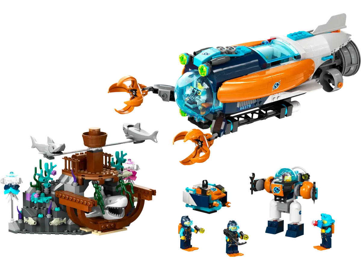 Head under the sea and into the snow with new LEGO City sets