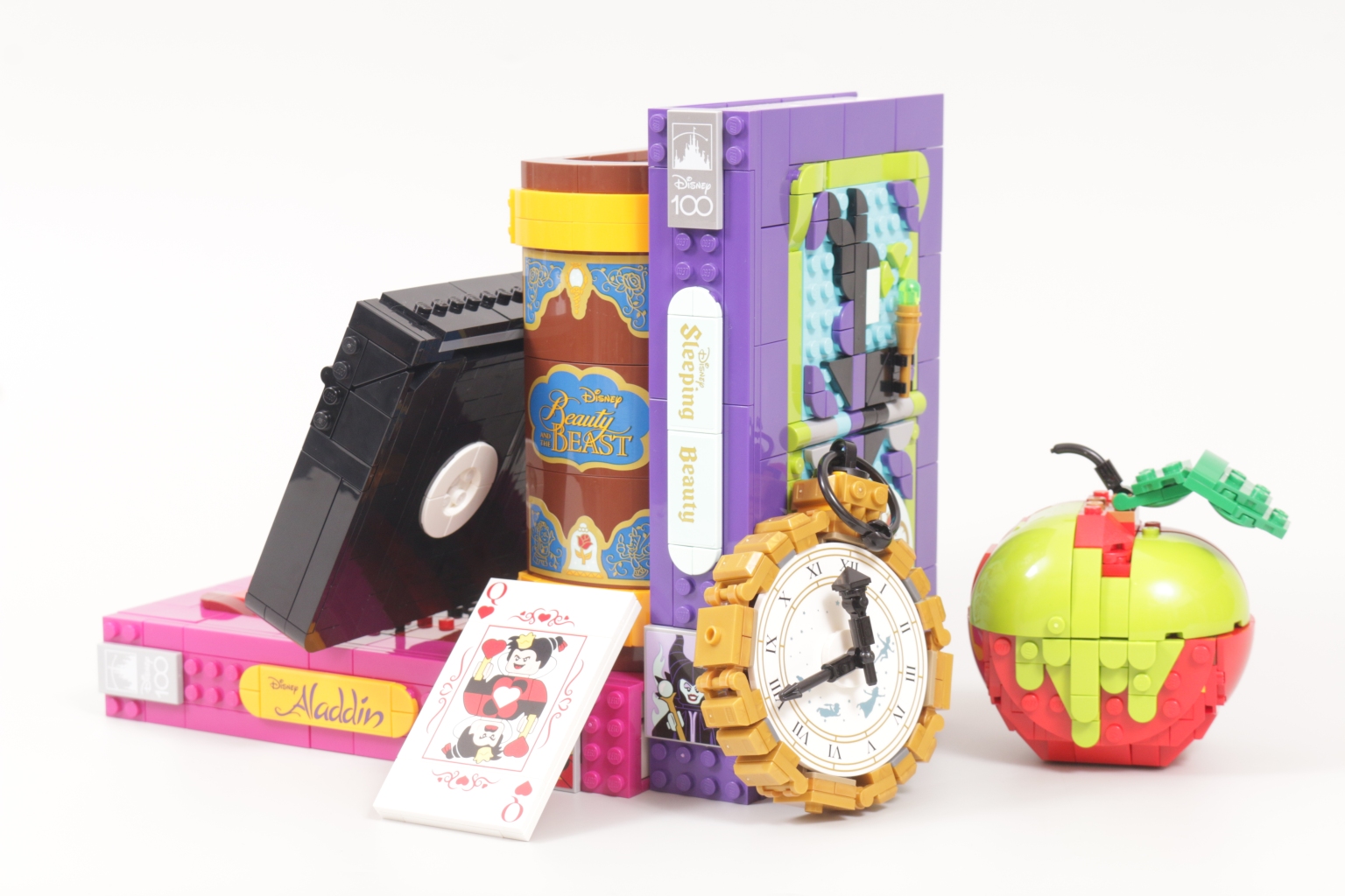 LEGO Disney 100 43227 Villain Icons review and gallery