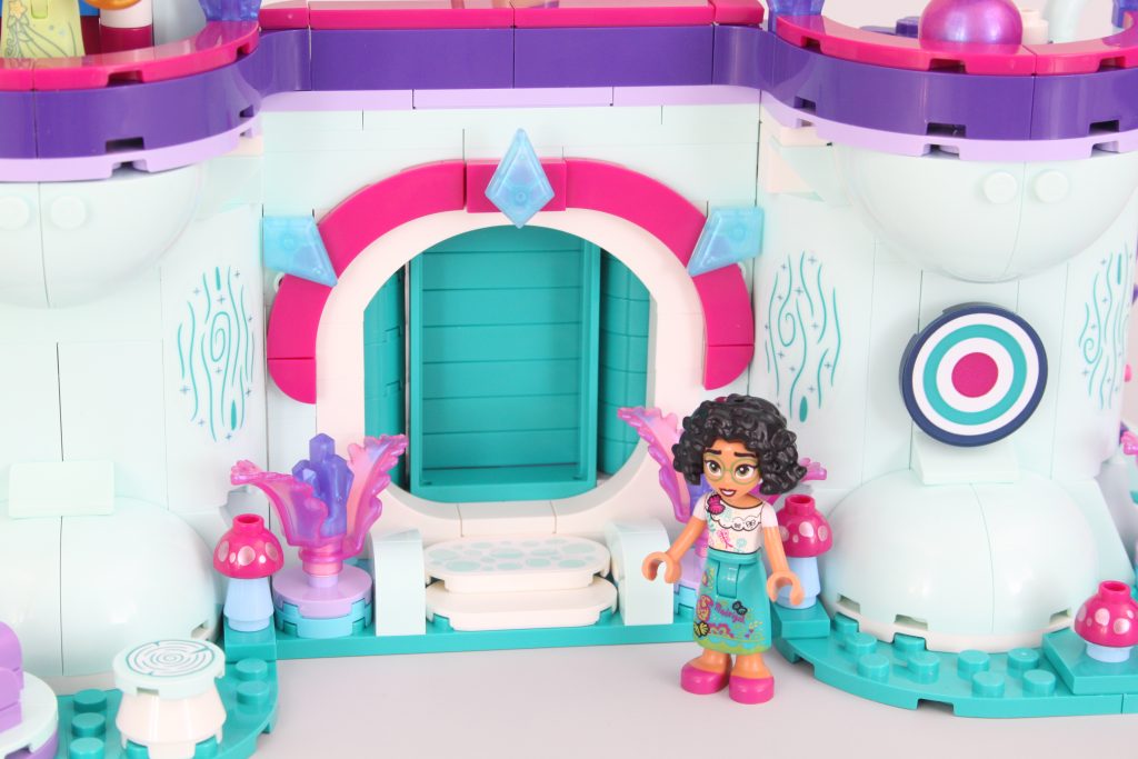 LEGO Disney 43215 The Enchanted Treehouse review