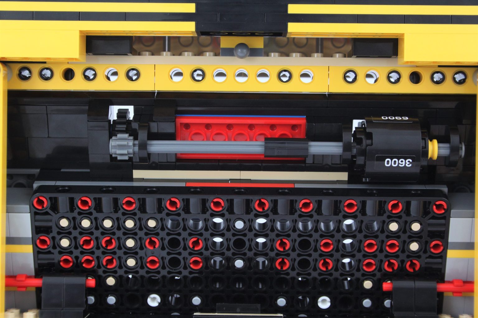 LEGO Icons 10323 PAC-MAN Arcade review