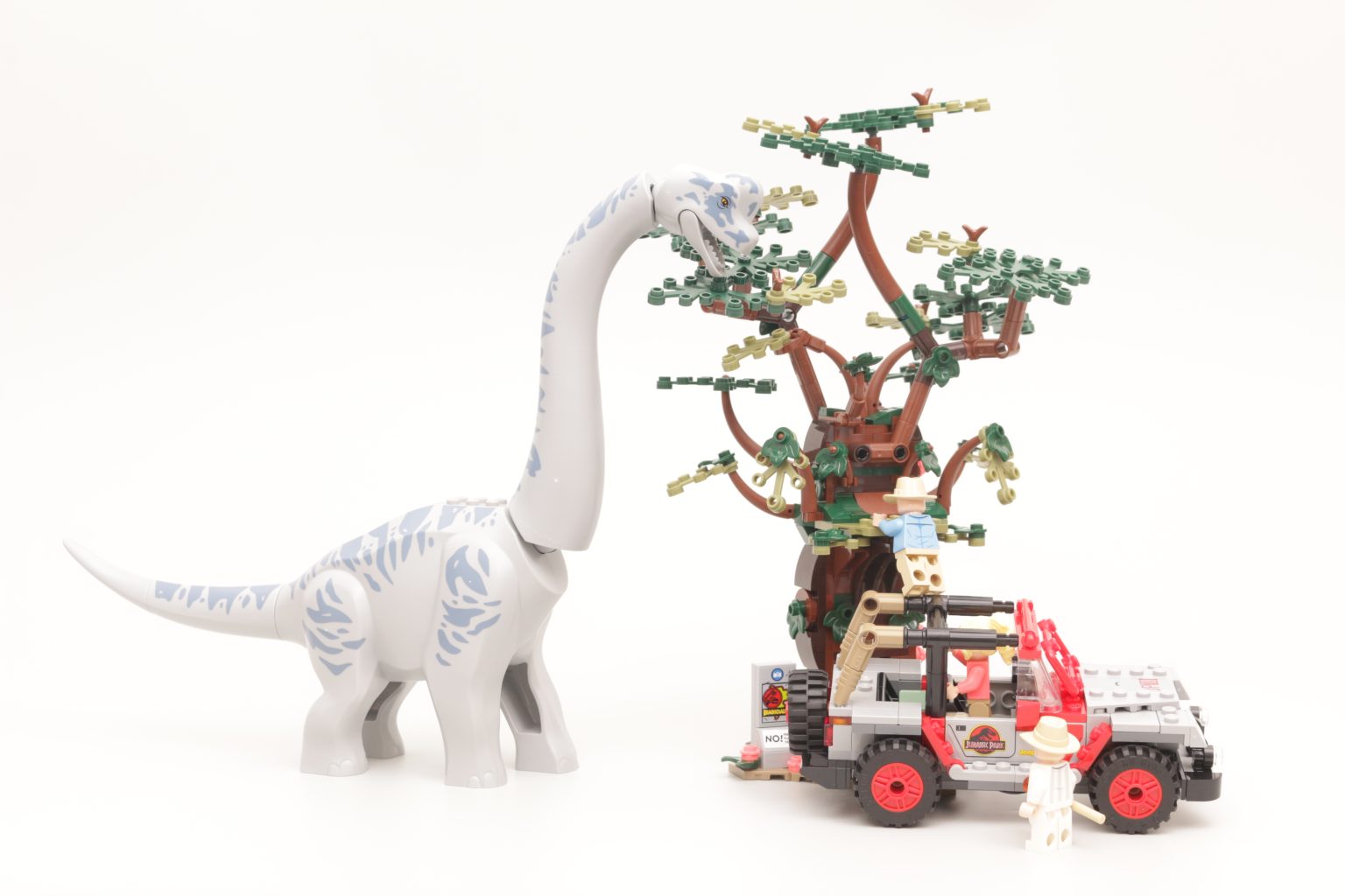 LEGO Jurassic Park 76960 Brachiosaurus Discovery review