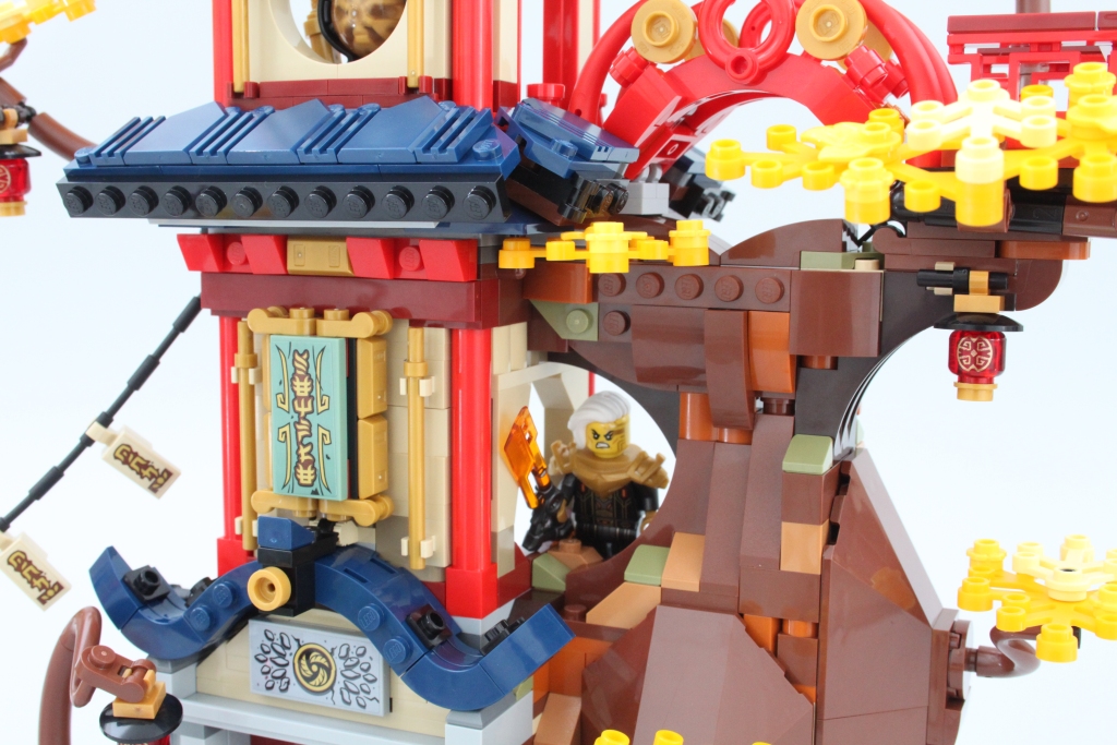 LEGO 71795 Temple of the Dragon Energy Cores review