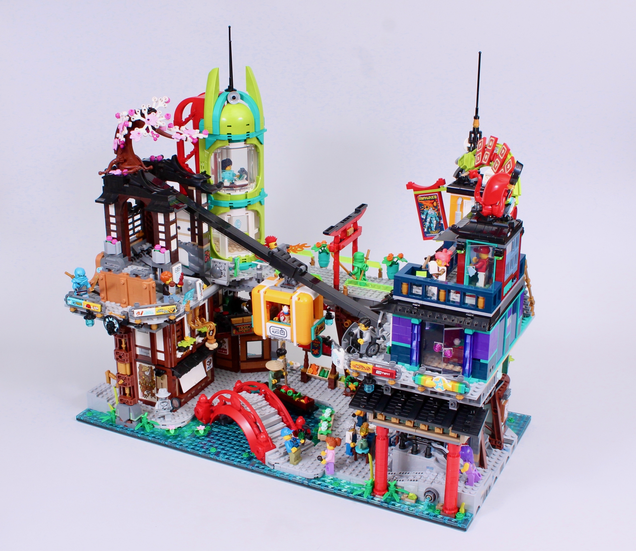 The 10 biggest LEGO sets of 2023
