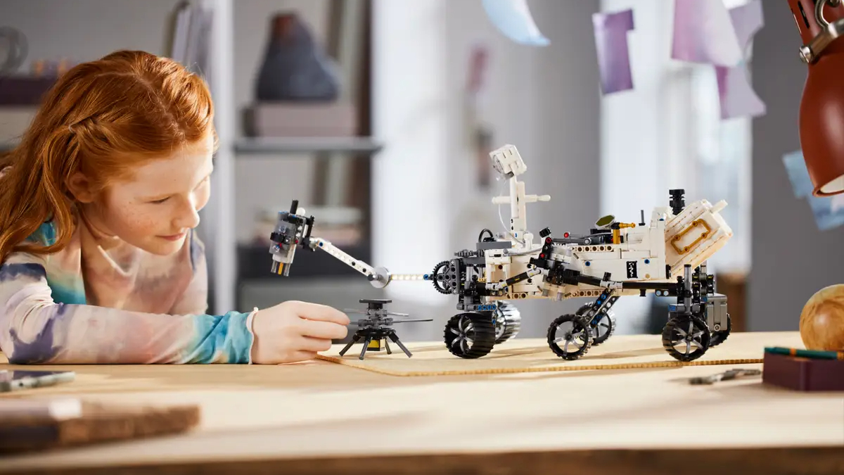 NASA Mars Rover and John Deere LEGO Technic sets out now
