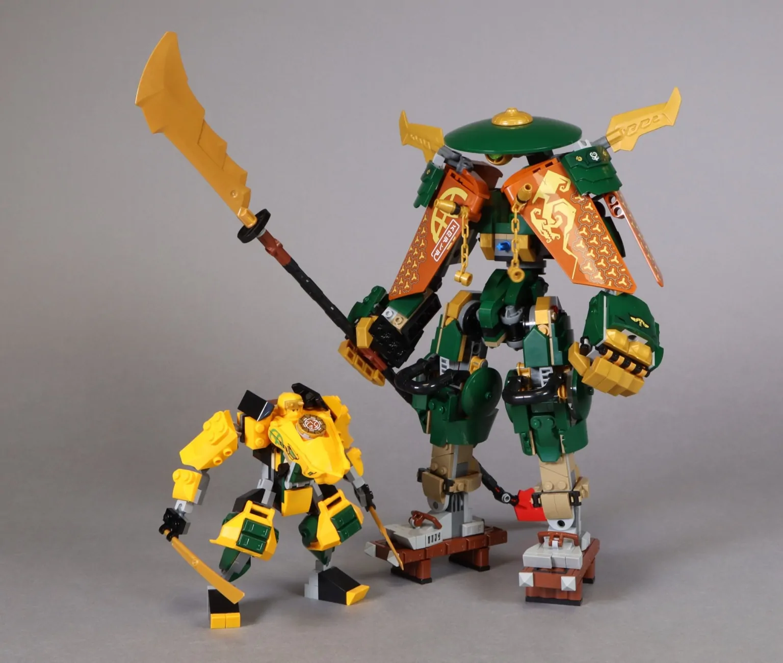 New NINJAGO mech evokes a classic BIONICLE set