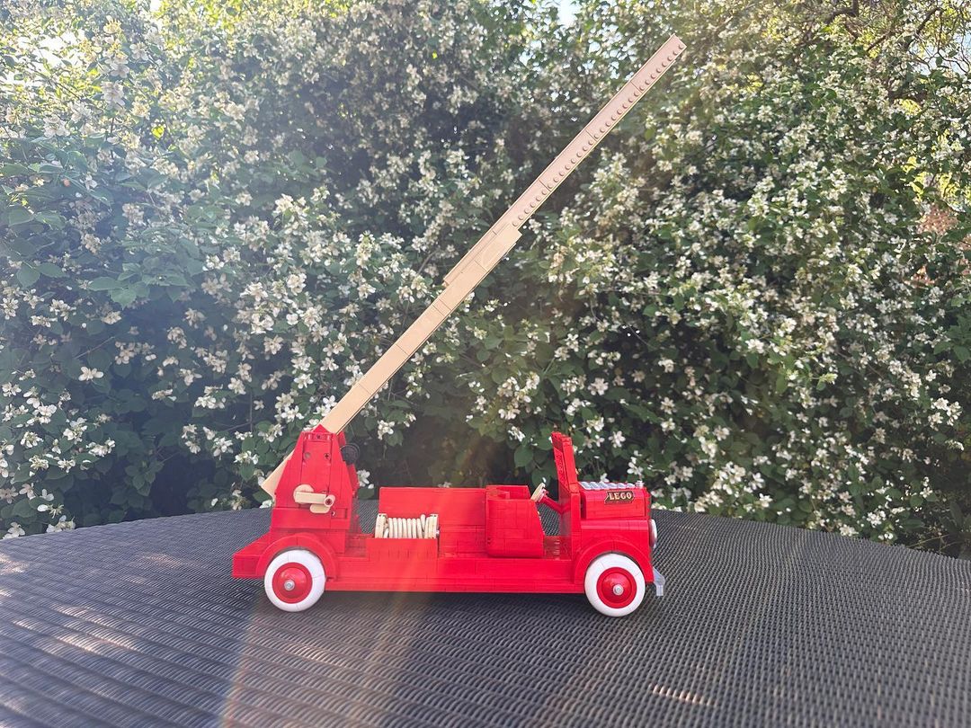 LEGO Inside Tour 2023 exclusive set revealed